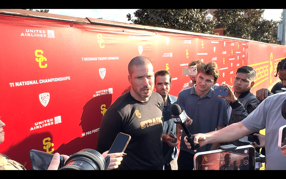 USC Trojans Defensive Coordinator Alex Grinch Says Vaki Touchdown Play ...