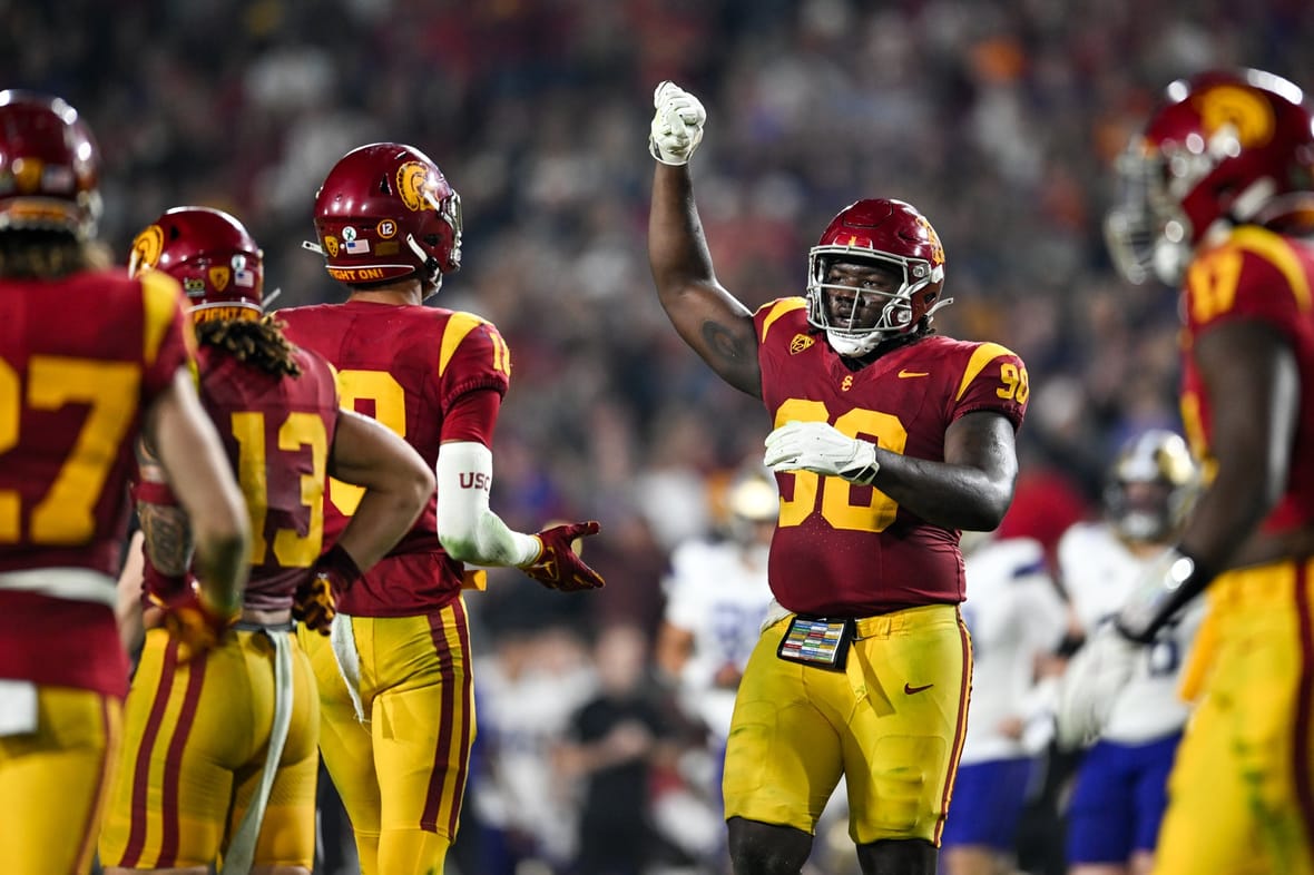 Experts Clash Over USC Trojans Defense After Spring Game Exhibition ...