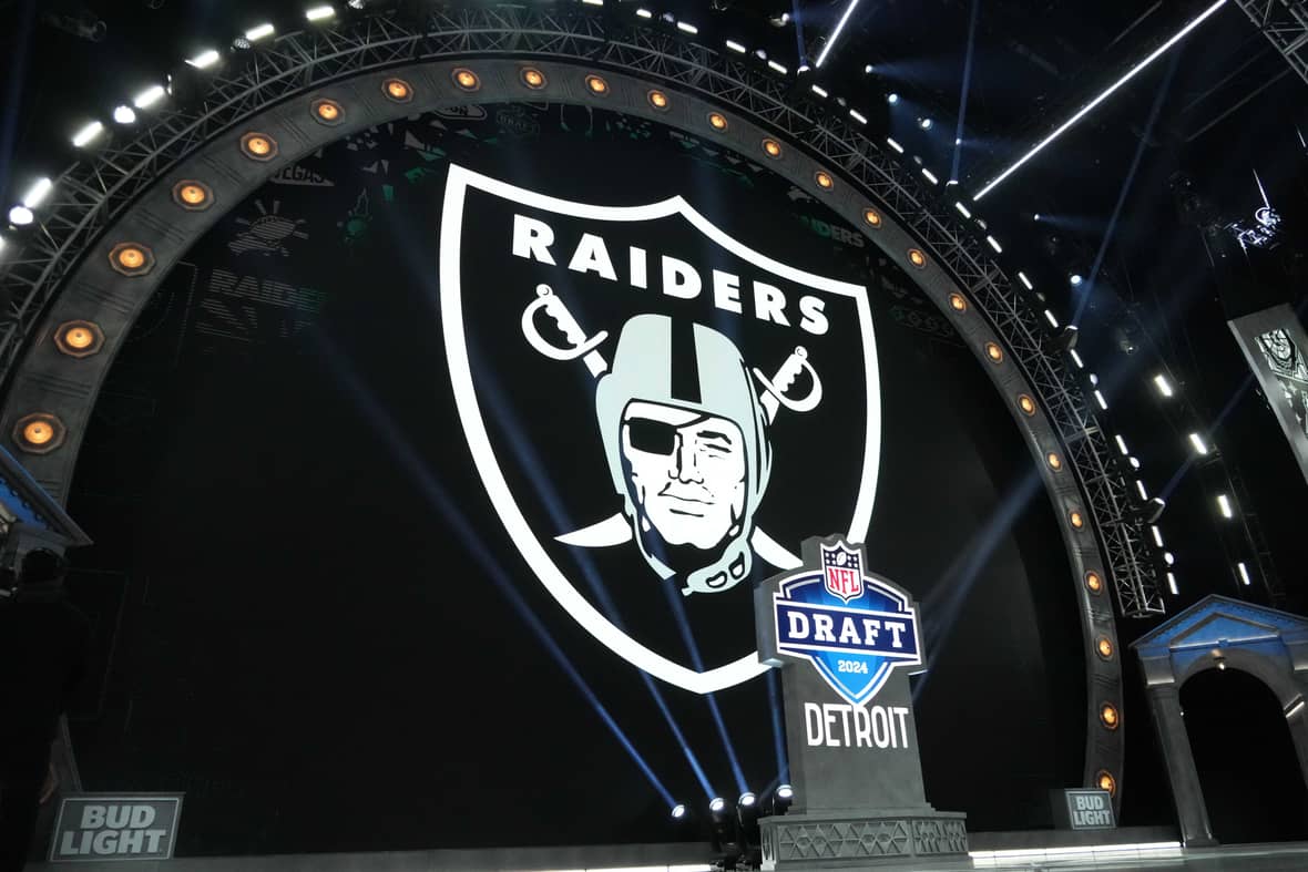 3 Players The Raiders Should Target In The 1st Round Of The 2025 NFL ...