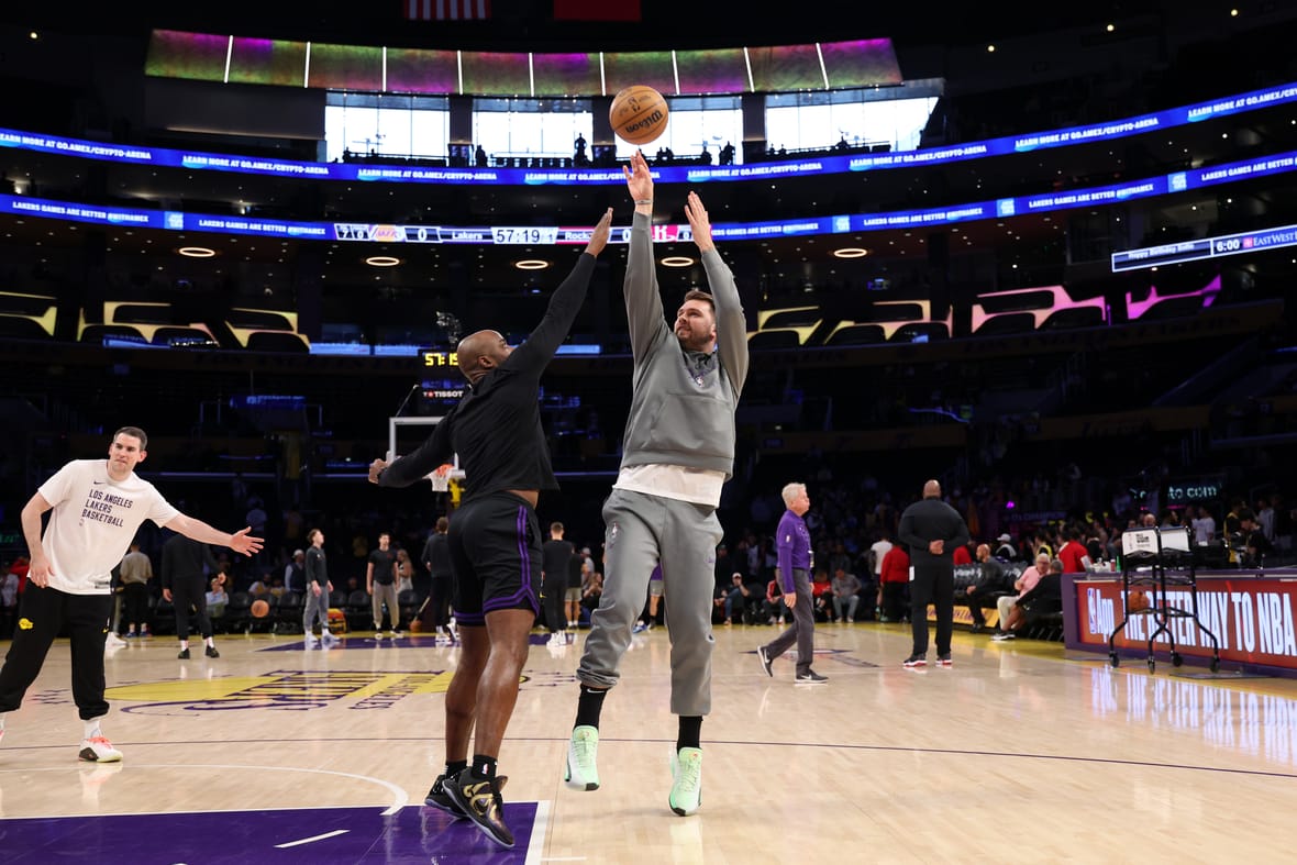 Insider Gives Lakers Encouraging Update On Luka Dončić Injury - LAFB ...