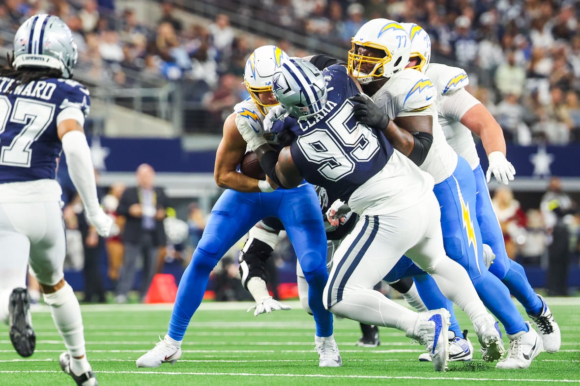 Chargers Offensive Line Praised For Rare Week 16 Performance - LAFB Network