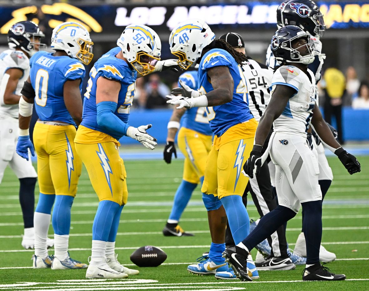 Chargers Defenders Reveal Secret To Their Success Under New DC - LAFB ...