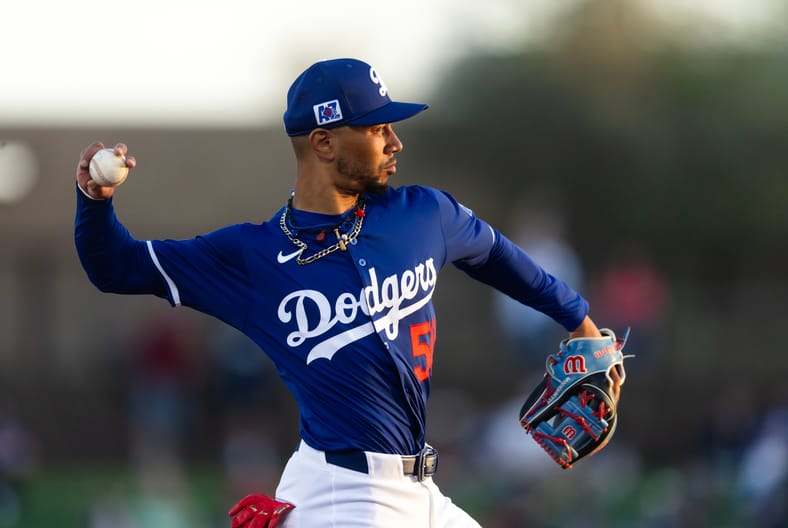 Los Angeles Dodgers Share Latest Mookie Betts Injury Update - LAFB Network